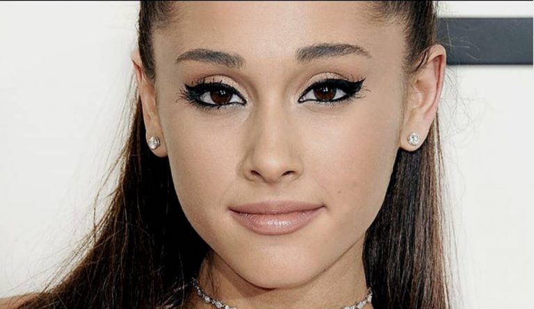 Ariana Grande’s Before and After Photos Prove That She Had Plastic ...